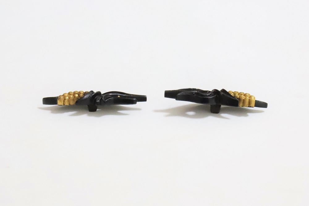 AUTHENTIC & BEAUTIFUL JAPANESE SWORDS AND FITTINGS